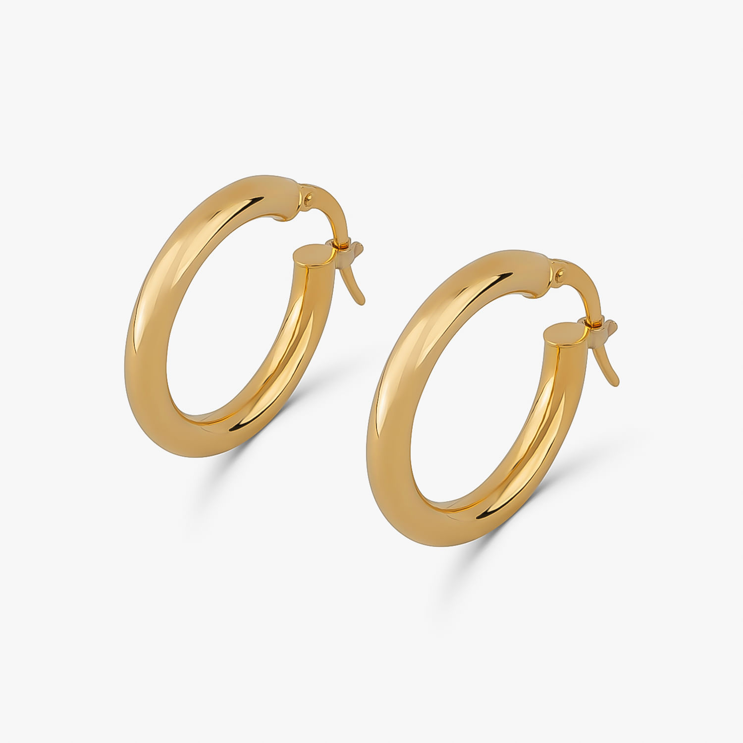Brinco Argola Fio Redondo em Ouro Amarelo 18k | MONTE CARLO