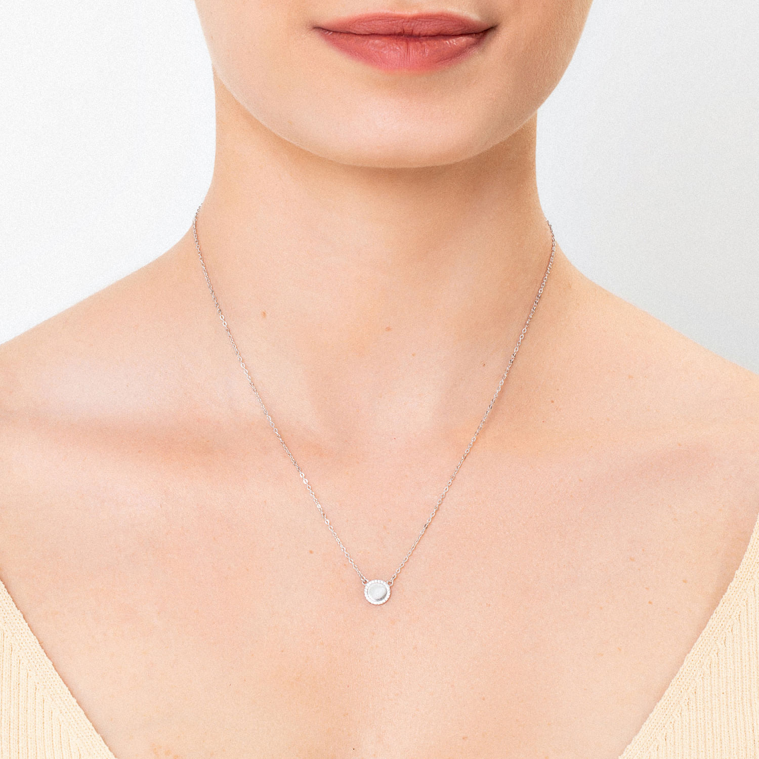 Colar Círculo Cravejado em Prata 925 | MONTE CARLO